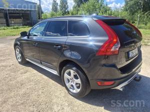 Grey Volvo XC60 2011 in Riga, with an engine capacity of 2.40 L and mileage of 292 thousand km for 9750 €, photo 4 on AUTOMOTO.COM.LV
