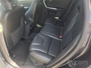 Grey Volvo XC60 2011 in Riga, with an engine capacity of 2.40 L and mileage of 292 thousand km for 9750 €, photo 10 on AUTOMOTO.COM.LV