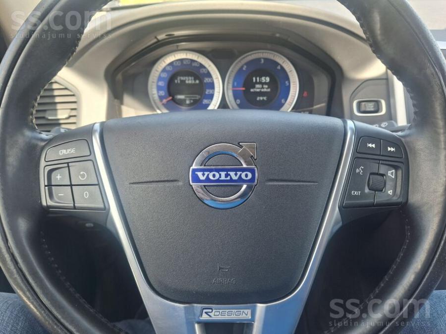 Grey Volvo XC60 2011 in Riga, with an engine capacity of 2.40 L and mileage of 292 thousand km for 9750 €, photo 17 on AUTOMOTO.COM.LV