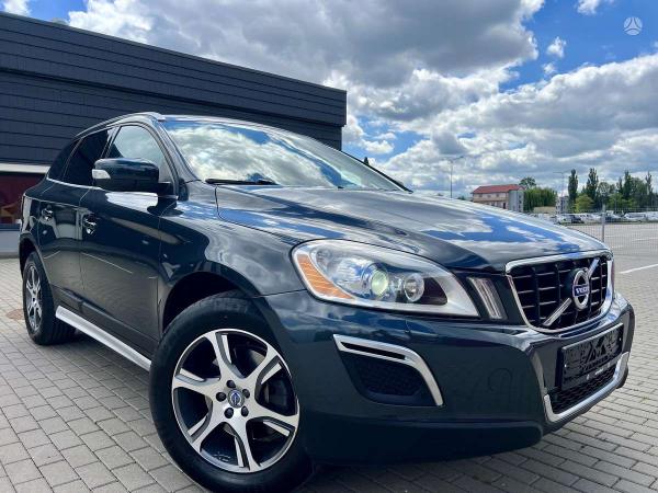 Pelēks Volvo XC60 2011 Kauņa, ar dzinēja tilpumu 2.40 L un nobraukumu 295 tūkst. km par 9499 €, foto 1 vietnē AUTOMOTO.COM.LV