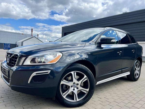 Pelēks Volvo XC60 2011 Kauņa, ar dzinēja tilpumu 2.40 L un nobraukumu 295 tūkst. km par 9499 €, foto 2 vietnē AUTOMOTO.COM.LV