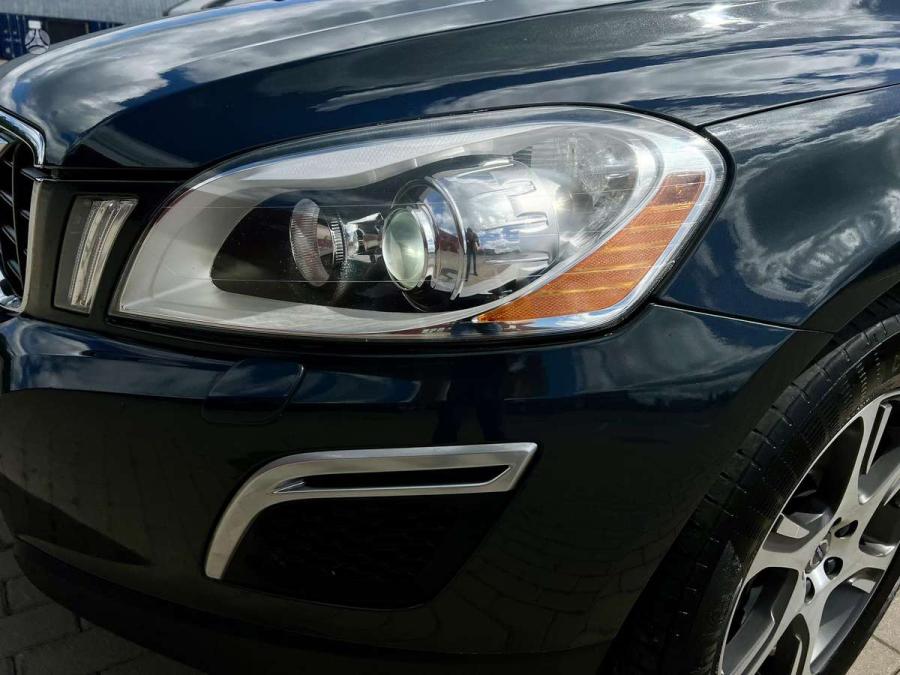 Pelēks Volvo XC60 2011 Kauņa, ar dzinēja tilpumu 2.40 L un nobraukumu 295 tūkst. km par 9499 €, foto 8 vietnē AUTOMOTO.COM.LV