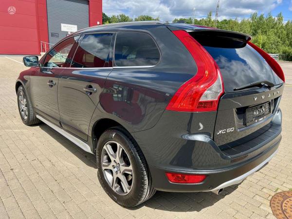 Pelēks Volvo XC60 2011 Kauņa, ar dzinēja tilpumu 2.40 L un nobraukumu 295 tūkst. km par 9499 €, foto 9 vietnē AUTOMOTO.COM.LV