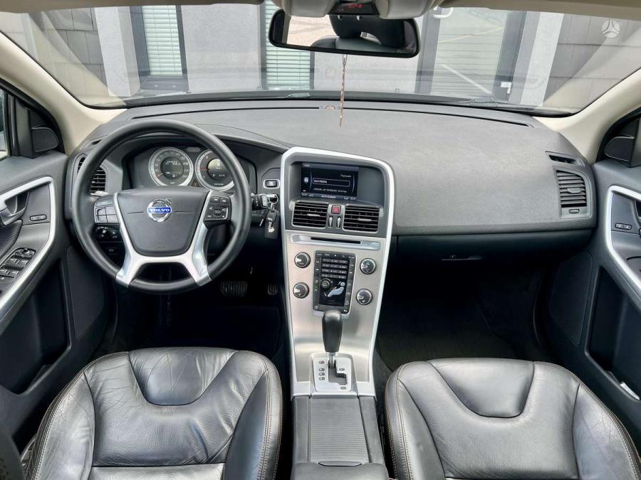 Pelēks Volvo XC60 2011 Kauņa, ar dzinēja tilpumu 2.40 L un nobraukumu 295 tūkst. km par 9499 €, foto 15 vietnē AUTOMOTO.COM.LV