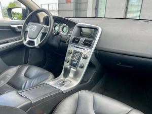 Pelēks Volvo XC60 2011 Kauņa, ar dzinēja tilpumu 2.40 L un nobraukumu 295 tūkst. km par 9499 €, foto 18 vietnē AUTOMOTO.COM.LV