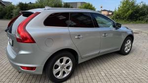Grey Volvo XC60 2011 in Klaipeda, with an engine capacity of 3.19 L and mileage of 212 thousand km for 8990 €, photo 4 on AUTOMOTO.COM.LV
