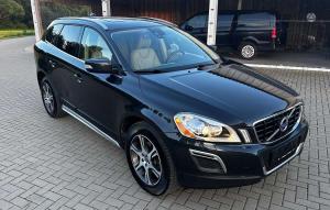 Grey Volvo XC60 2011 in Utena, with an engine capacity of 2.40 L and mileage of 320 thousand km for 8250 €, photo 8 on AUTOMOTO.COM.LV