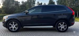 Grey Volvo XC60 2011 in Utena, with an engine capacity of 2.40 L and mileage of 320 thousand km for 8250 €, photo 16 on AUTOMOTO.COM.LV