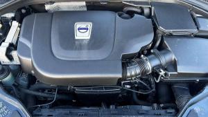 Grey Volvo XC60 2011 in Utena, with an engine capacity of 2.40 L and mileage of 320 thousand km for 8250 €, photo 35 on AUTOMOTO.COM.LV