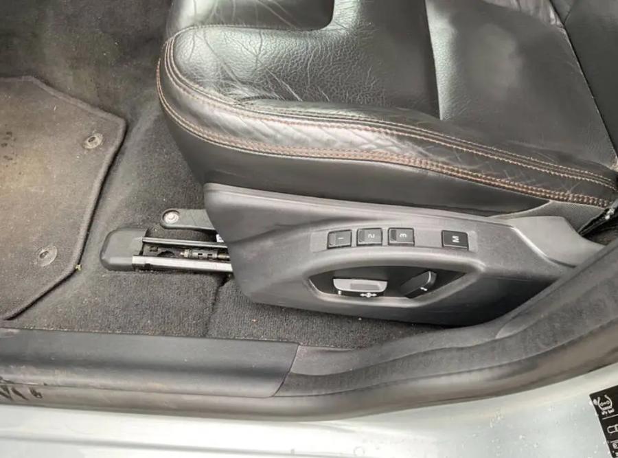 Pelēks Volvo XC60 2011 Jūrmala, ar dzinēja tilpumu 2.00 L un nobraukumu 212 tūkst. km par 10450 €, foto 12 vietnē AUTOMOTO.COM.LV