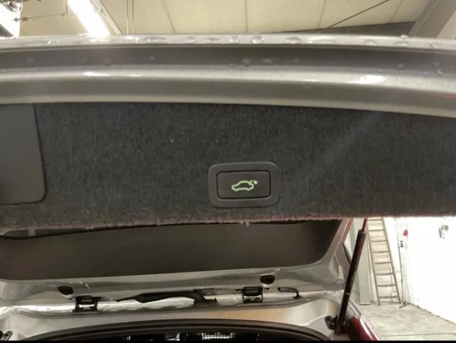 Pelēks Volvo XC60 2011 Jūrmala, ar dzinēja tilpumu 2.00 L un nobraukumu 212 tūkst. km par 10450 €, foto 20 vietnē AUTOMOTO.COM.LV