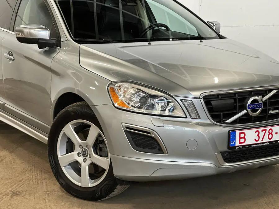 Pelēks Volvo XC60 2011 Jūrmala, ar dzinēja tilpumu 2.40 L un nobraukumu 322 tūkst. km par 10995 €, foto 8 vietnē AUTOMOTO.COM.LV