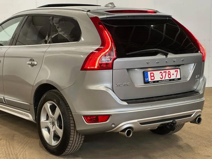 Pelēks Volvo XC60 2011 Jūrmala, ar dzinēja tilpumu 2.40 L un nobraukumu 322 tūkst. km par 10995 €, foto 13 vietnē AUTOMOTO.COM.LV
