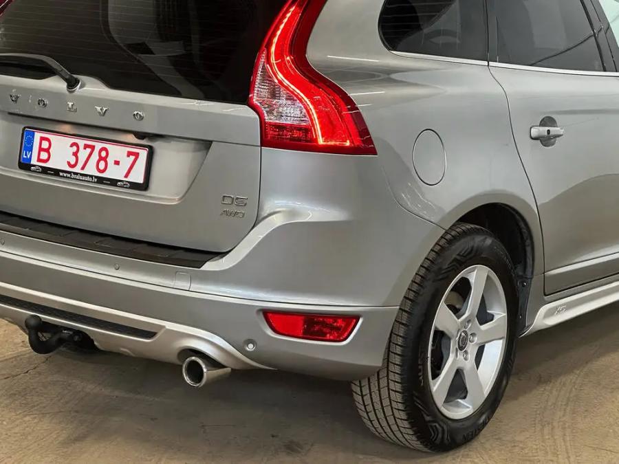 Pelēks Volvo XC60 2011 Jūrmala, ar dzinēja tilpumu 2.40 L un nobraukumu 322 tūkst. km par 10995 €, foto 17 vietnē AUTOMOTO.COM.LV