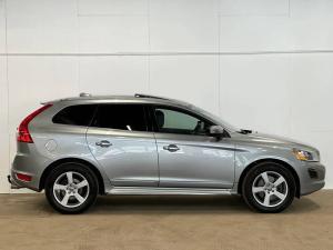 Pelēks Volvo XC60 2011 Jūrmala, ar dzinēja tilpumu 2.40 L un nobraukumu 322 tūkst. km par 10995 €, foto 20 vietnē AUTOMOTO.COM.LV
