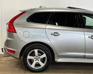 Pelēks Volvo XC60 2011 Jūrmala, ar dzinēja tilpumu 2.40 L un nobraukumu 322 tūkst. km par 10995 €, foto 21 vietnē AUTOMOTO.COM.LV