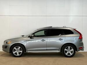 Pelēks Volvo XC60 2011 Jūrmala, ar dzinēja tilpumu 2.40 L un nobraukumu 322 tūkst. km par 10995 €, foto 23 vietnē AUTOMOTO.COM.LV