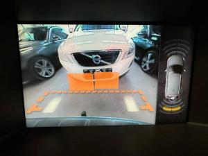 Pelēks Volvo XC60 2011 Jūrmala, ar dzinēja tilpumu 2.40 L un nobraukumu 322 tūkst. km par 10995 €, foto 44 vietnē AUTOMOTO.COM.LV
