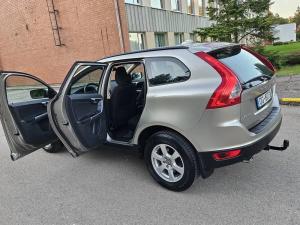 Серый Вольво ХС60 2011 в Екабпилс, объемом двигателя 2.00 л и пробегом 311 тыс. км за 7000 €, фото 15 на AUTOMOTO.COM.LV