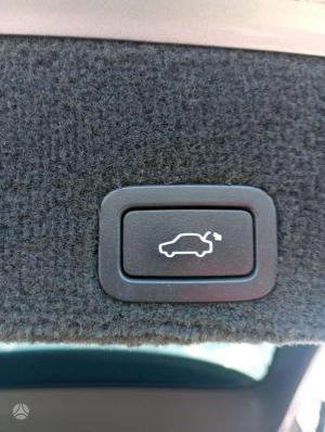 Grey Volvo XC60 2011 in Kaunas, with an engine capacity of 1.98 L and mileage of 280 thousand km for 7400 €, photo 9 on AUTOMOTO.COM.LV