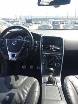 Grey Volvo XC60 2011 in Kaunas, with an engine capacity of 1.98 L and mileage of 280 thousand km for 7400 €, photo 13 on AUTOMOTO.COM.LV
