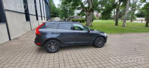Grey Volvo XC60 2011 in Tukums, with an engine capacity of 2.00 L and mileage of 402 thousand km for 4990 €, photo 8 on AUTOMOTO.COM.LV