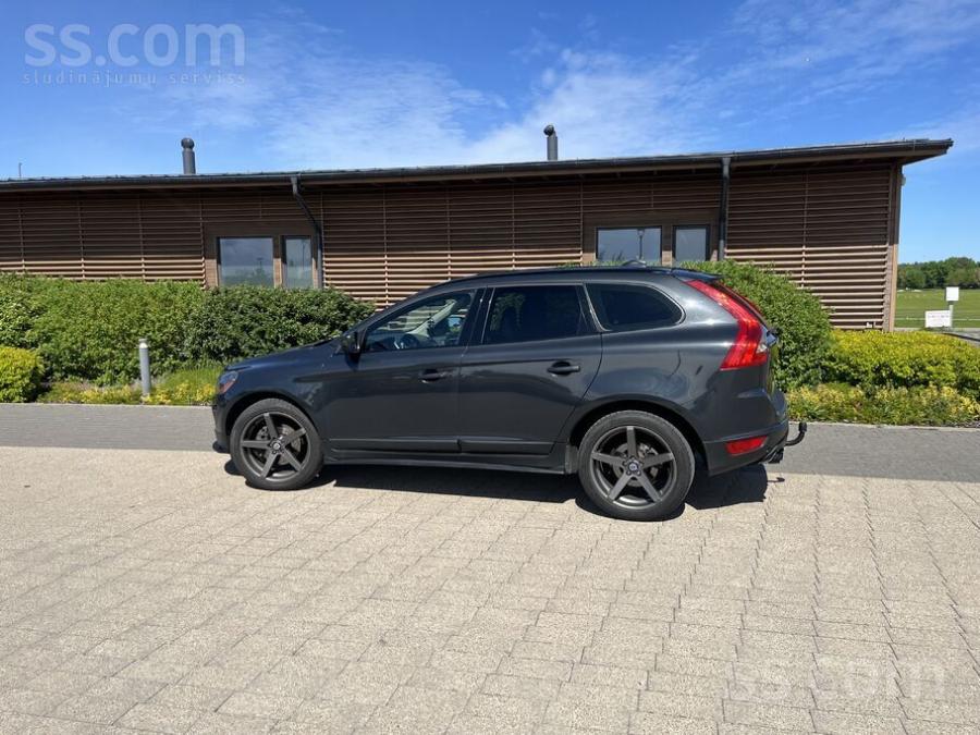 Pelēks Volvo XC60 2011 Rīga, ar dzinēja tilpumu 2.40 L un nobraukumu 0 tūkst. km par 8950 €, foto 6 vietnē AUTOMOTO.COM.LV