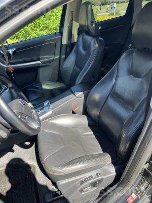 Pelēks Volvo XC60 2011 Rīga, ar dzinēja tilpumu 2.40 L un nobraukumu 0 tūkst. km par 8950 €, foto 9 vietnē AUTOMOTO.COM.LV