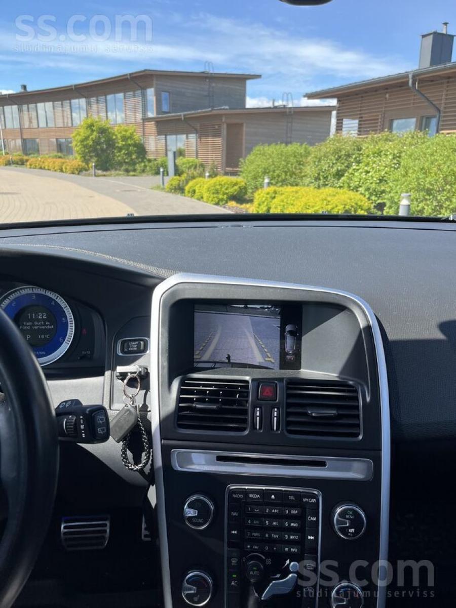 Pelēks Volvo XC60 2011 Rīga, ar dzinēja tilpumu 2.40 L un nobraukumu 0 tūkst. km par 8950 €, foto 12 vietnē AUTOMOTO.COM.LV