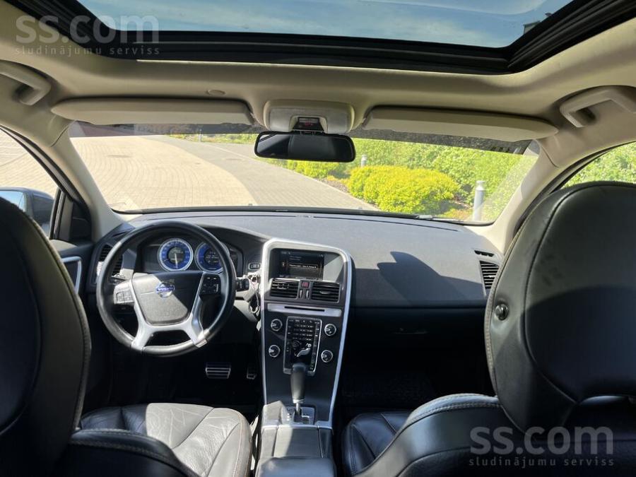 Pelēks Volvo XC60 2011 Rīga, ar dzinēja tilpumu 2.40 L un nobraukumu 0 tūkst. km par 8950 €, foto 13 vietnē AUTOMOTO.COM.LV