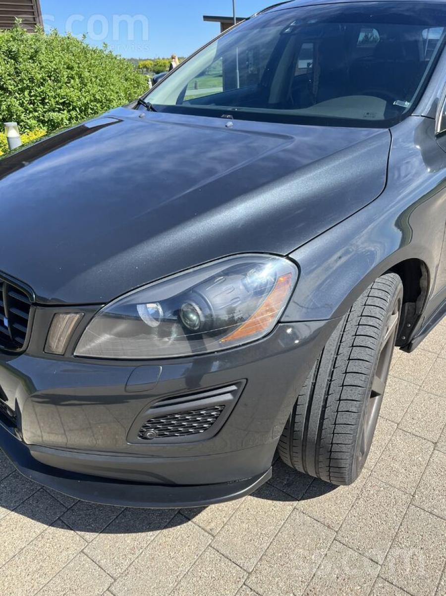 Pelēks Volvo XC60 2011 Rīga, ar dzinēja tilpumu 2.40 L un nobraukumu 0 tūkst. km par 8950 €, foto 19 vietnē AUTOMOTO.COM.LV