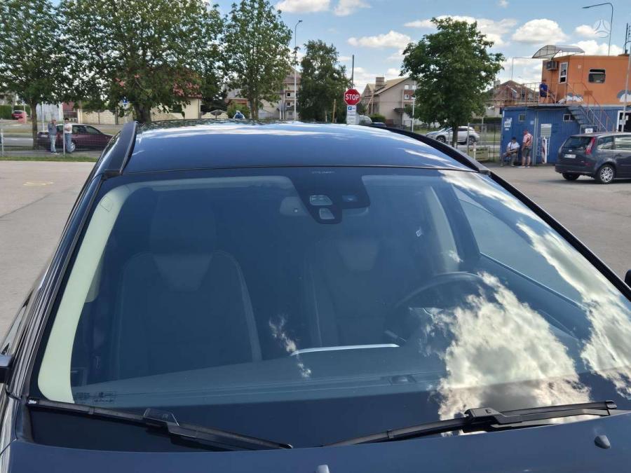 Pelēks Volvo XC60 2011 Šauļi, ar dzinēja tilpumu 1.98 L un nobraukumu 238 tūkst. km par 8350 €, foto 4 vietnē AUTOMOTO.COM.LV