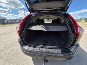 Pelēks Volvo XC60 2011 Šauļi, ar dzinēja tilpumu 1.98 L un nobraukumu 238 tūkst. km par 8350 €, foto 39 vietnē AUTOMOTO.COM.LV