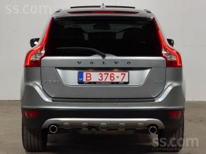 Grey Volvo XC60 2011 in Jurmala, with an engine capacity of 2.00 L and mileage of 212 thousand km for 10450 €, photo 16 on AUTOMOTO.COM.LV