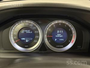 Grey Volvo XC60 2011 in Jurmala, with an engine capacity of 2.00 L and mileage of 212 thousand km for 10450 €, photo 25 on AUTOMOTO.COM.LV