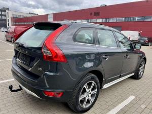 Pelēks Volvo XC60 2011 Kauņa, ar dzinēja tilpumu 2.00 L un nobraukumu 295 tūkst. km par 8499 €, foto 9 vietnē AUTOMOTO.COM.LV