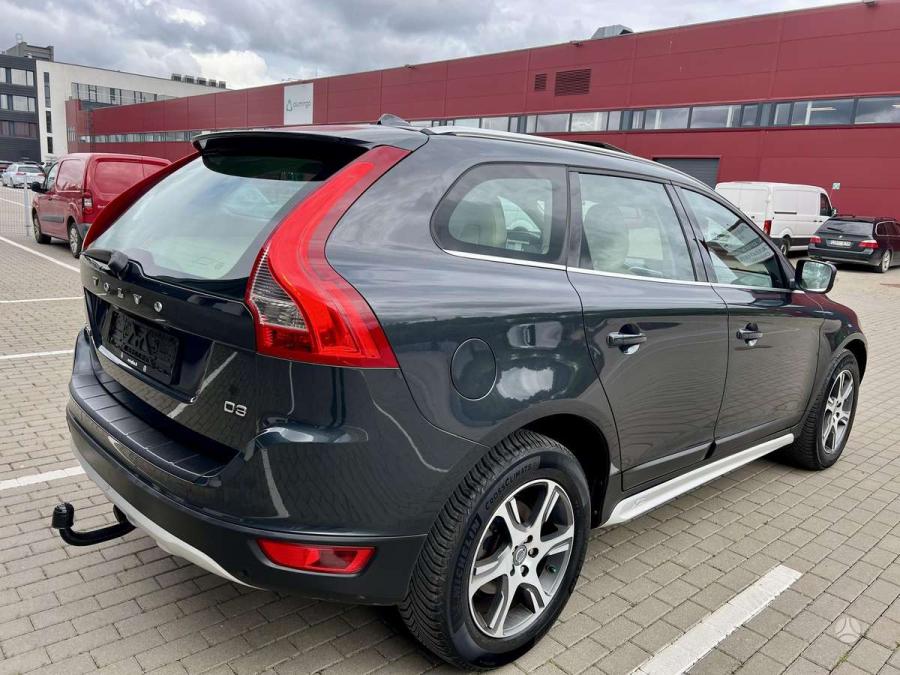 Pelēks Volvo XC60 2011 Kauņa, ar dzinēja tilpumu 2.00 L un nobraukumu 295 tūkst. km par 8499 €, foto 9 vietnē AUTOMOTO.COM.LV