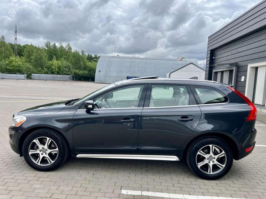 Pelēks Volvo XC60 2011 Kauņa, ar dzinēja tilpumu 2.00 L un nobraukumu 295 tūkst. km par 8499 €, foto 11 vietnē AUTOMOTO.COM.LV