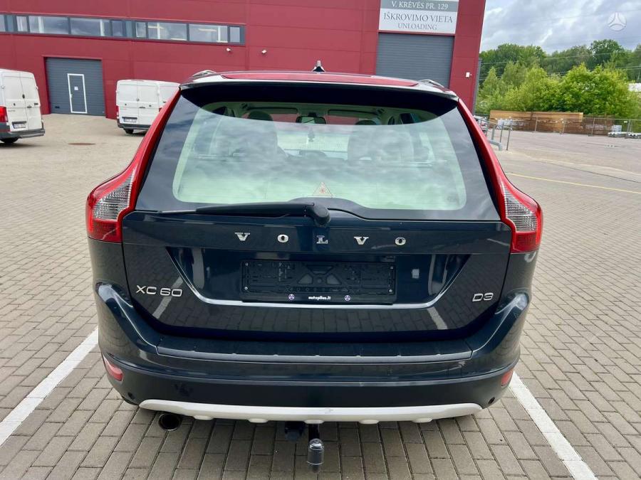 Pelēks Volvo XC60 2011 Kauņa, ar dzinēja tilpumu 2.00 L un nobraukumu 295 tūkst. km par 8499 €, foto 12 vietnē AUTOMOTO.COM.LV