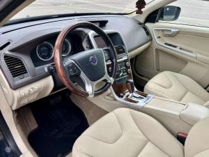 Pelēks Volvo XC60 2011 Kauņa, ar dzinēja tilpumu 2.00 L un nobraukumu 295 tūkst. km par 8499 €, foto 16 vietnē AUTOMOTO.COM.LV