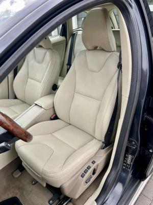 Pelēks Volvo XC60 2011 Kauņa, ar dzinēja tilpumu 2.00 L un nobraukumu 295 tūkst. km par 8499 €, foto 19 vietnē AUTOMOTO.COM.LV