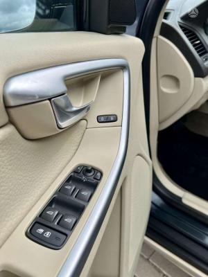 Pelēks Volvo XC60 2011 Kauņa, ar dzinēja tilpumu 2.00 L un nobraukumu 295 tūkst. km par 8499 €, foto 23 vietnē AUTOMOTO.COM.LV