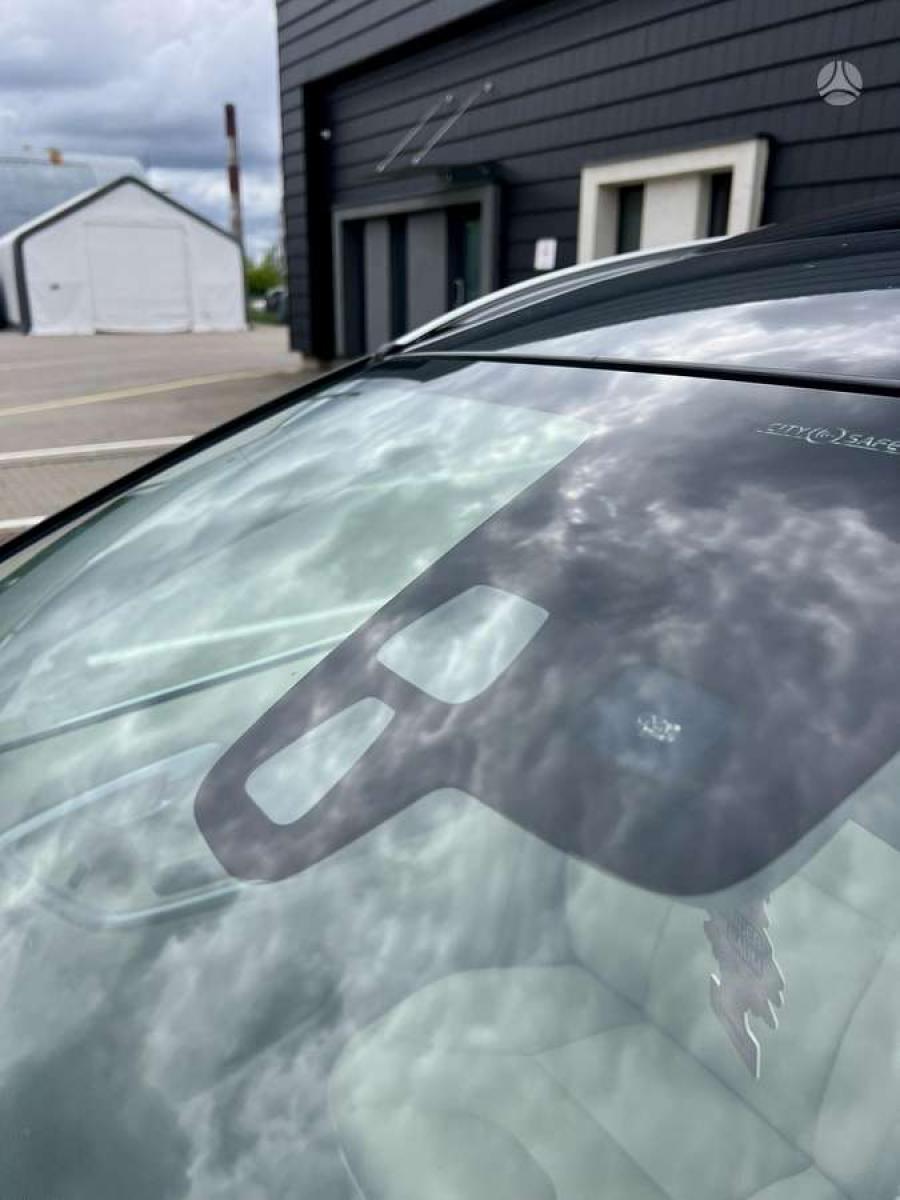 Pelēks Volvo XC60 2011 Kauņa, ar dzinēja tilpumu 2.00 L un nobraukumu 295 tūkst. km par 8499 €, foto 34 vietnē AUTOMOTO.COM.LV