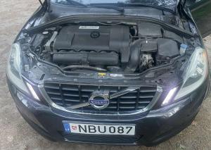 Pelēks Volvo XC60 2011 Kauņa, ar dzinēja tilpumu 3.19 L un nobraukumu 264 tūkst. km par 5900 €, foto 1 vietnē AUTOMOTO.COM.LV