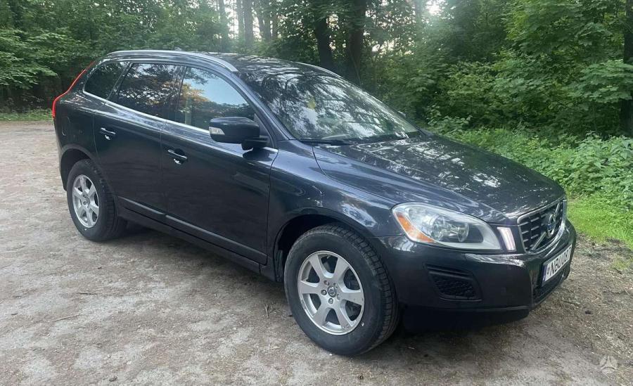 Pelēks Volvo XC60 2011 Kauņa, ar dzinēja tilpumu 3.19 L un nobraukumu 264 tūkst. km par 5900 €, foto 3 vietnē AUTOMOTO.COM.LV