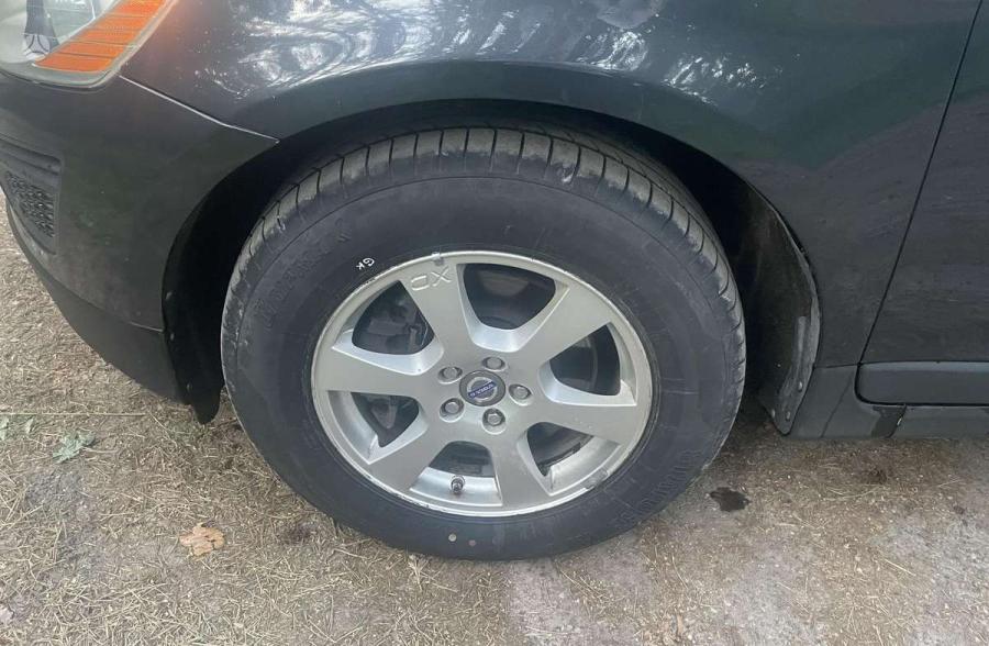 Pelēks Volvo XC60 2011 Kauņa, ar dzinēja tilpumu 3.19 L un nobraukumu 264 tūkst. km par 5900 €, foto 8 vietnē AUTOMOTO.COM.LV