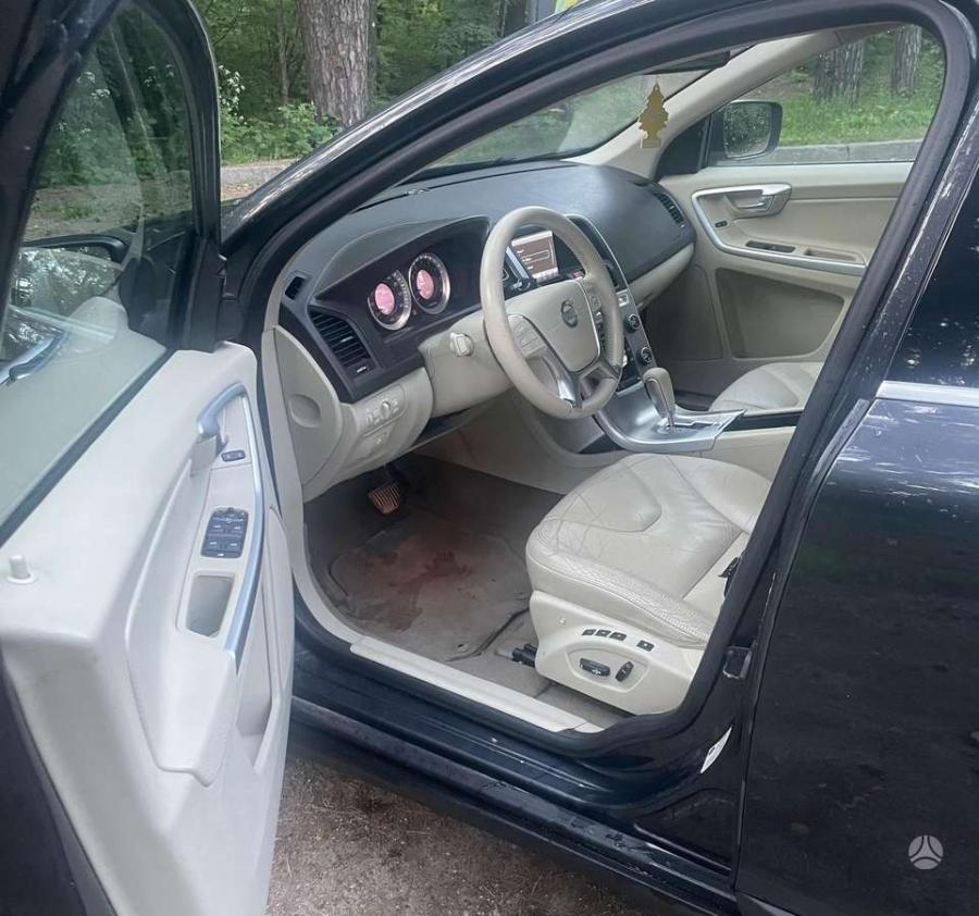 Pelēks Volvo XC60 2011 Kauņa, ar dzinēja tilpumu 3.19 L un nobraukumu 264 tūkst. km par 5900 €, foto 11 vietnē AUTOMOTO.COM.LV
