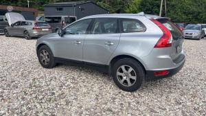 Pelēks Volvo XC60 2011 Kauņa, ar dzinēja tilpumu 2.40 L un nobraukumu 225 tūkst. km par 8999 €, foto 3 vietnē AUTOMOTO.COM.LV
