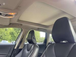 Pelēks Volvo XC60 2011 Kauņa, ar dzinēja tilpumu 2.40 L un nobraukumu 225 tūkst. km par 8999 €, foto 12 vietnē AUTOMOTO.COM.LV