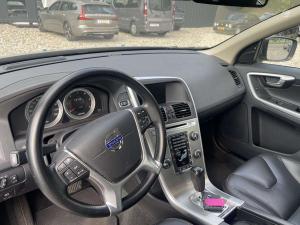 Pelēks Volvo XC60 2011 Kauņa, ar dzinēja tilpumu 2.40 L un nobraukumu 225 tūkst. km par 8999 €, foto 13 vietnē AUTOMOTO.COM.LV